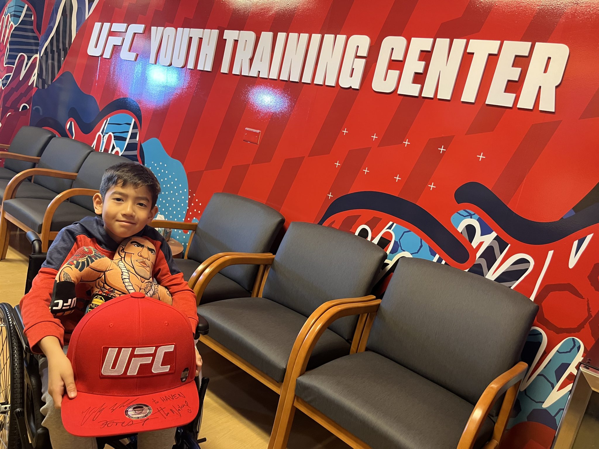 UFC helps Las Vegas cancer facility by creating youth training room ...